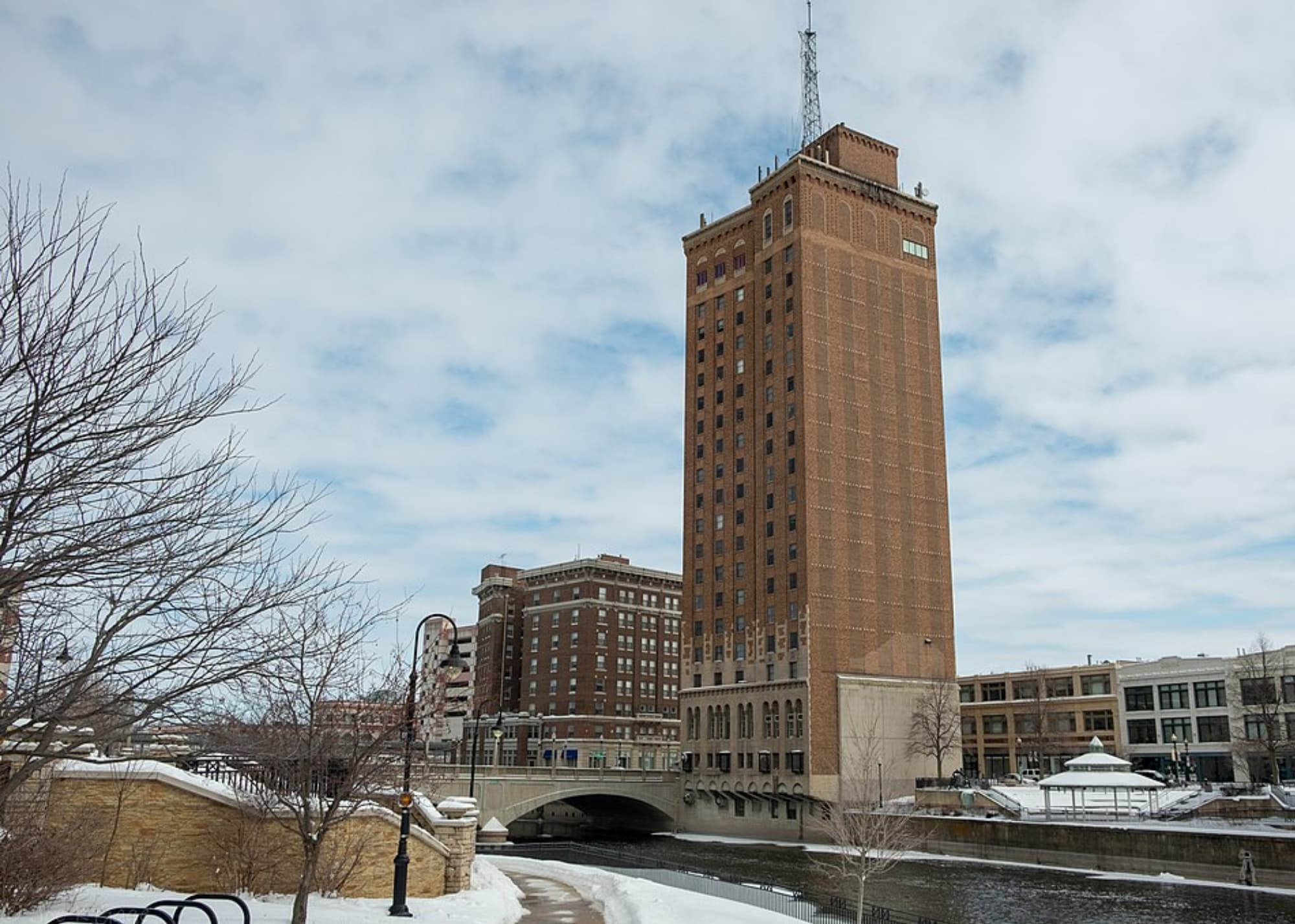 Aurora, IL Commercial Snow Removal & Ice Removal Services